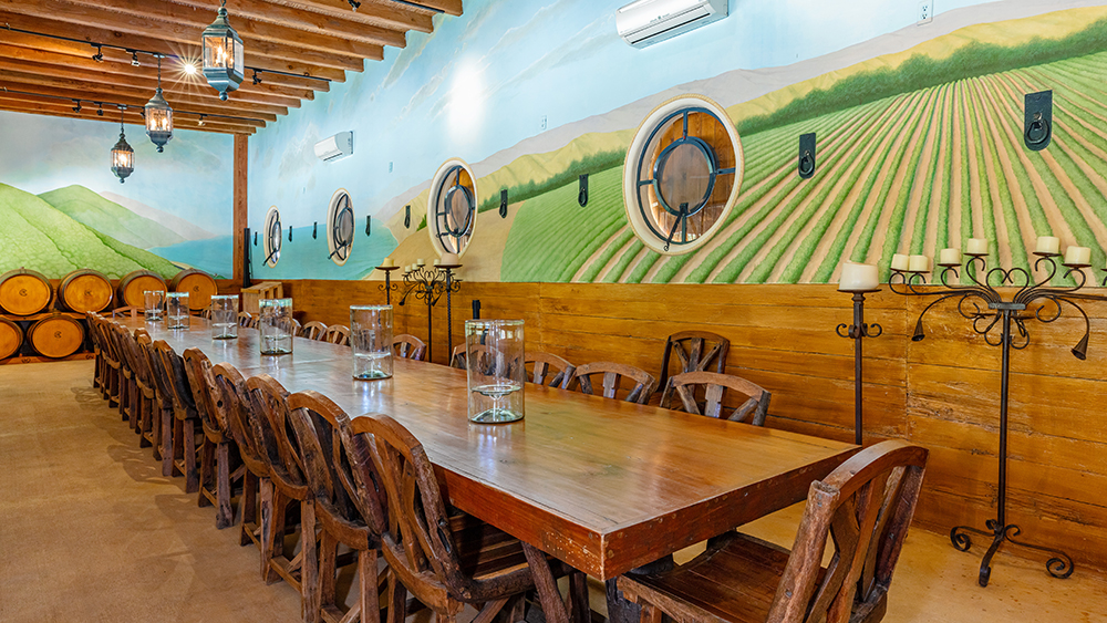 Holy Guacamole, la mansión con 600 árboles de aguacate