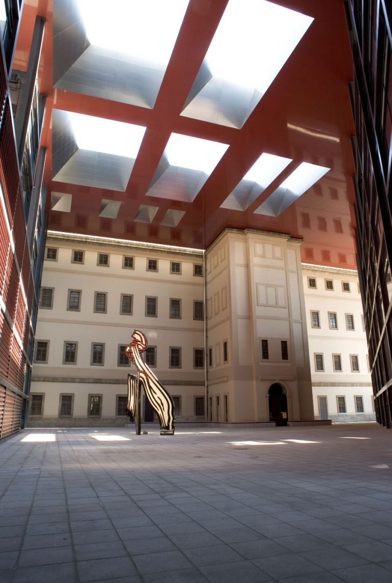 Un paseo 'arquitectónico' por el Museo Reina Sofía