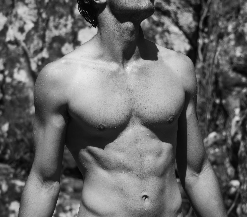 Cómo acabar con el acné en la espalda o el pecho