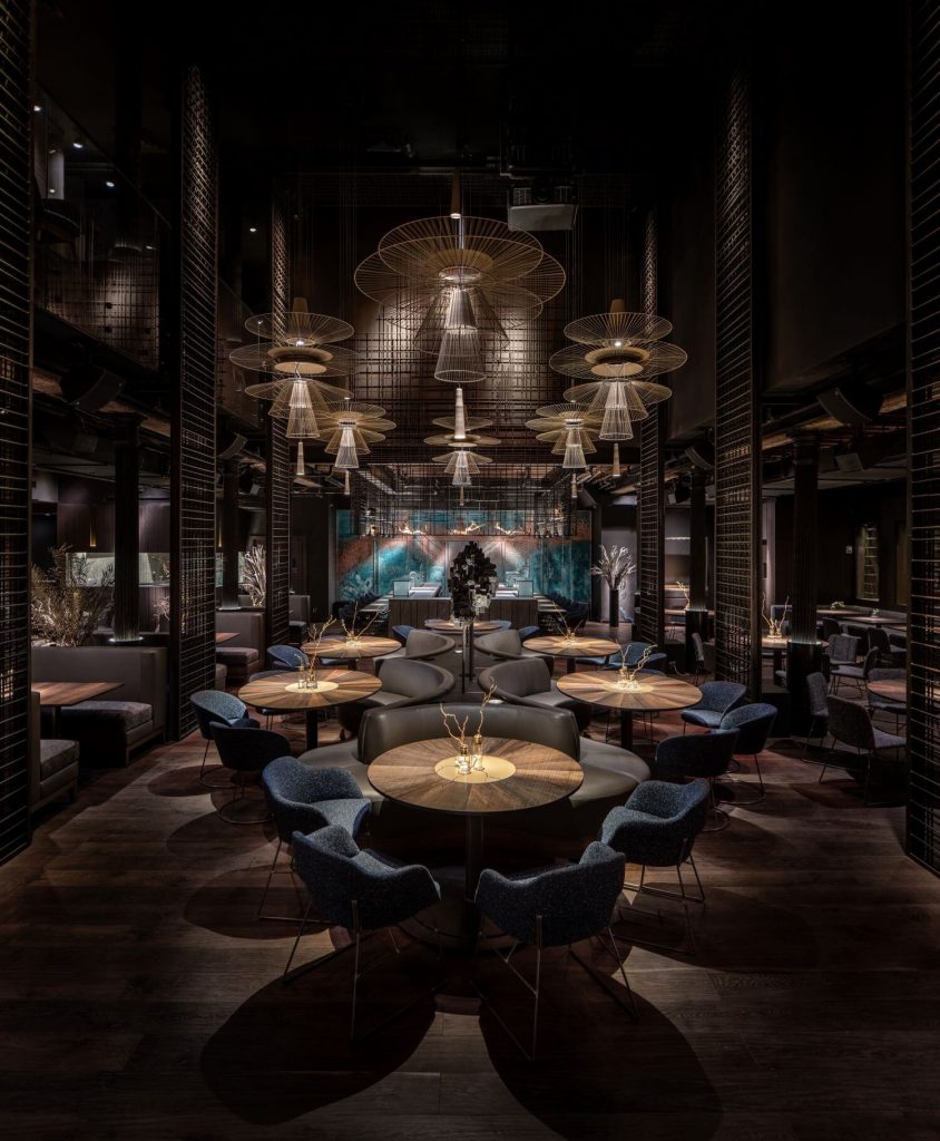 Un Buda de 5 metros preside un restaurante de Nueva York