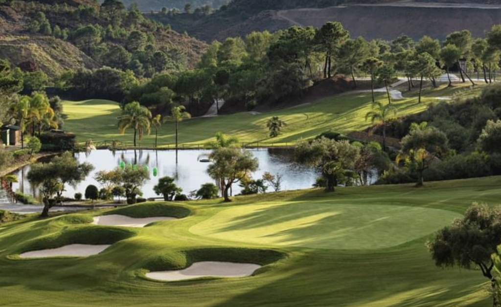 Algunos de los mejores resort de golf del mundo para jugar y descansar