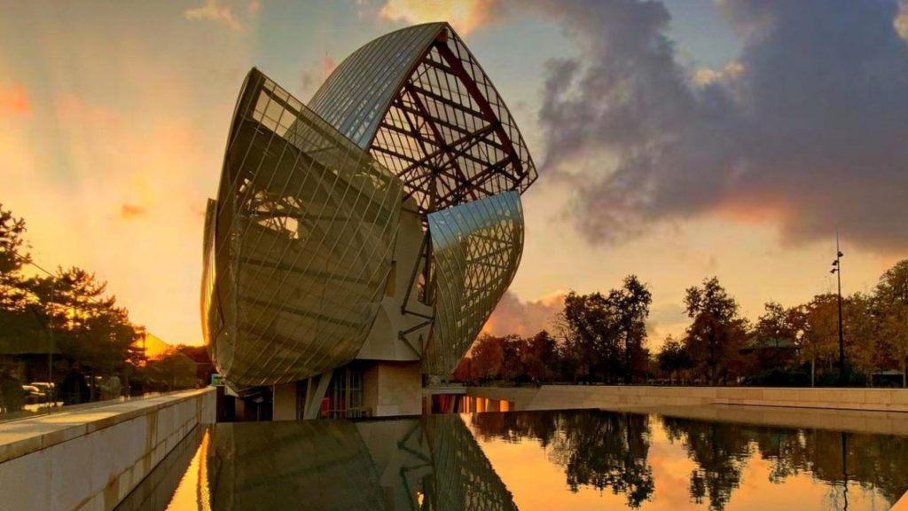 El perfume de Louis Vuitton se viste de arte gracias a Frank Gehry