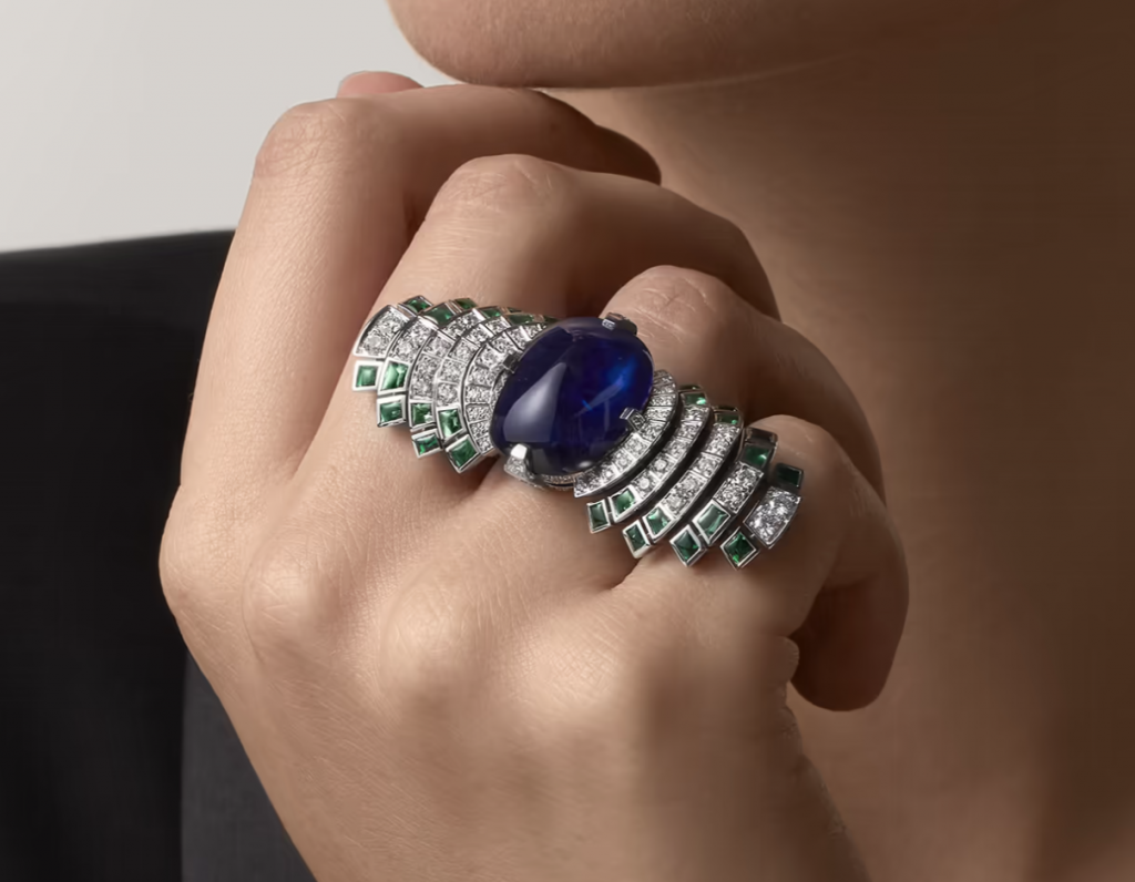 El nuevo diseño de la boutique de Cartier en París nos invita a soñar