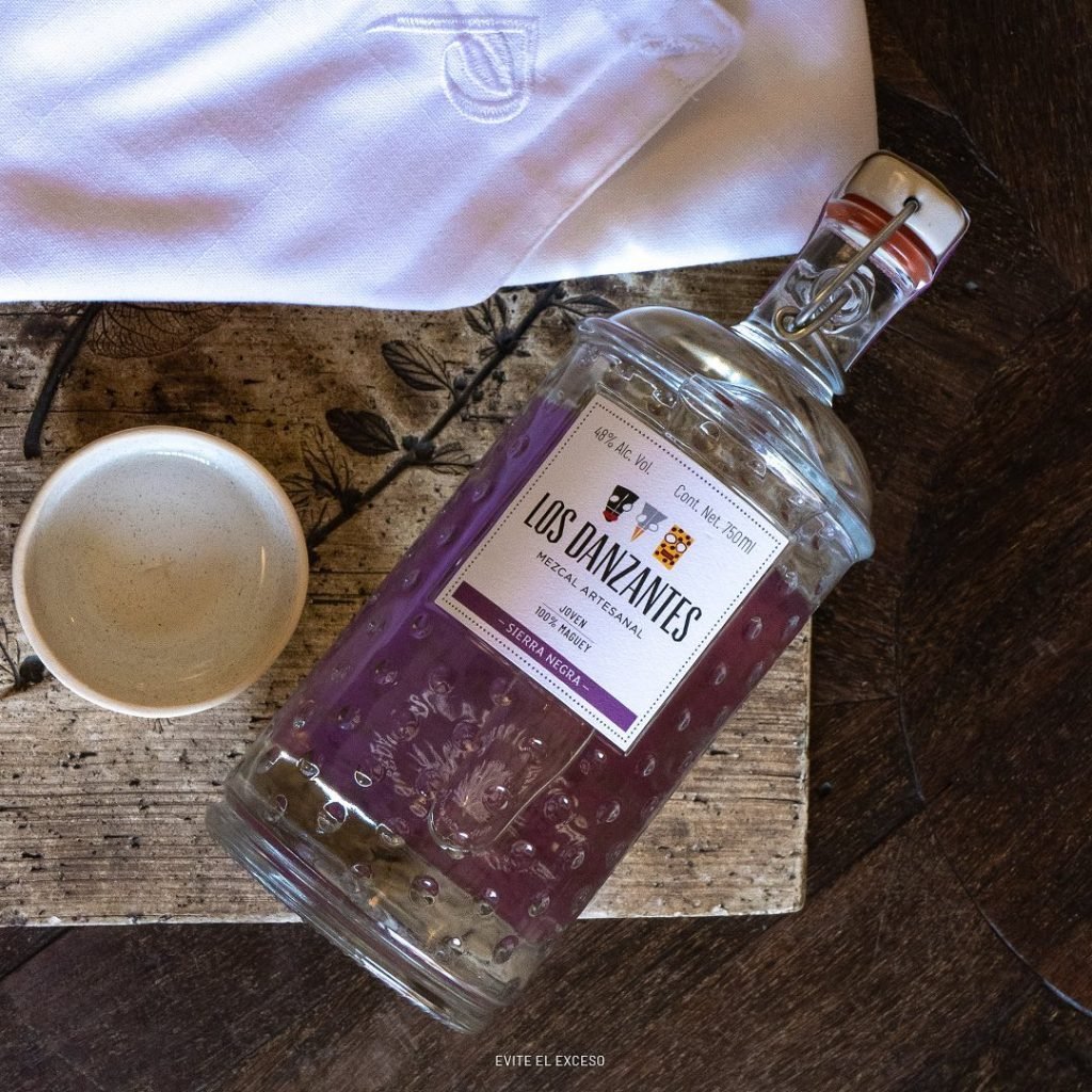 La tradición mexicana se viste con sus mejores mezcales