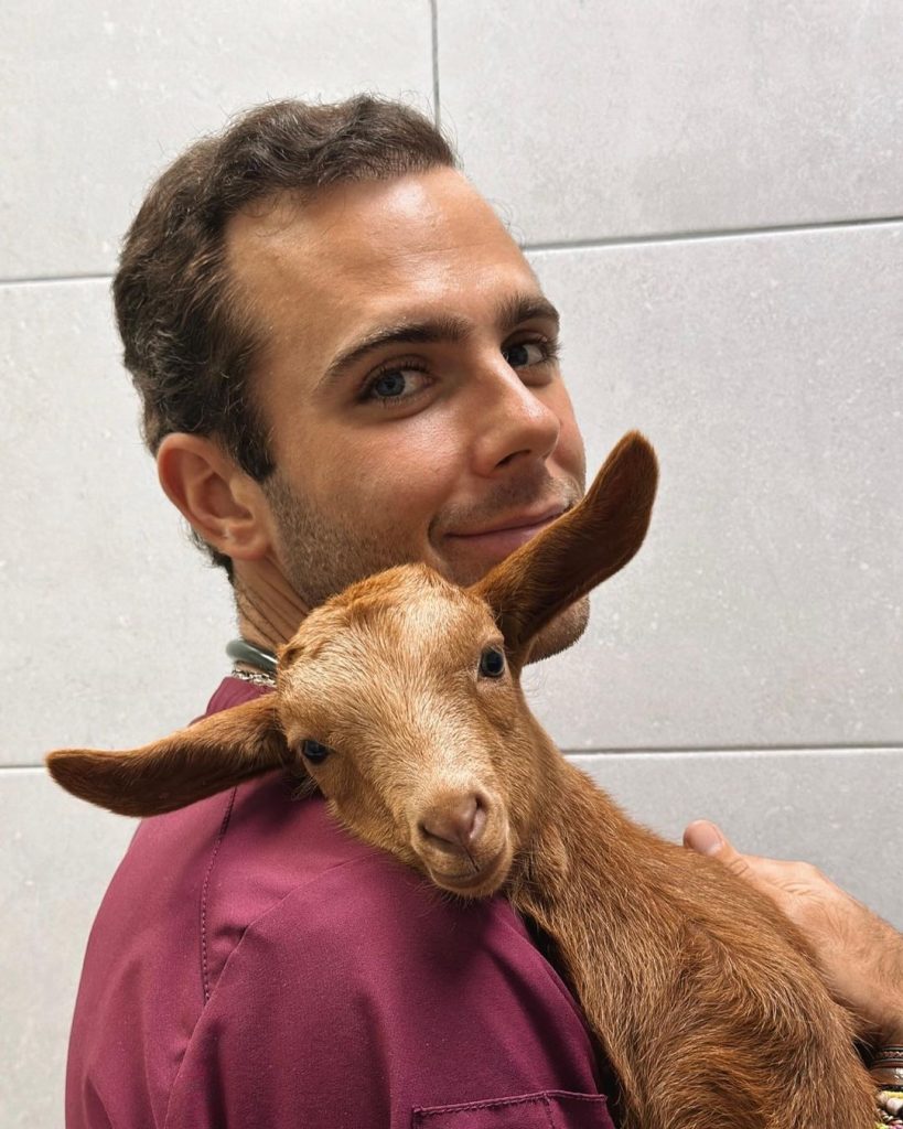 Tomás Palomares Rolandi, veterinario especialista en animales exóticos