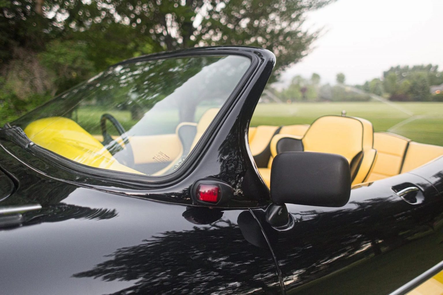 La lancha de Porsche que rememora su modelo más vintage