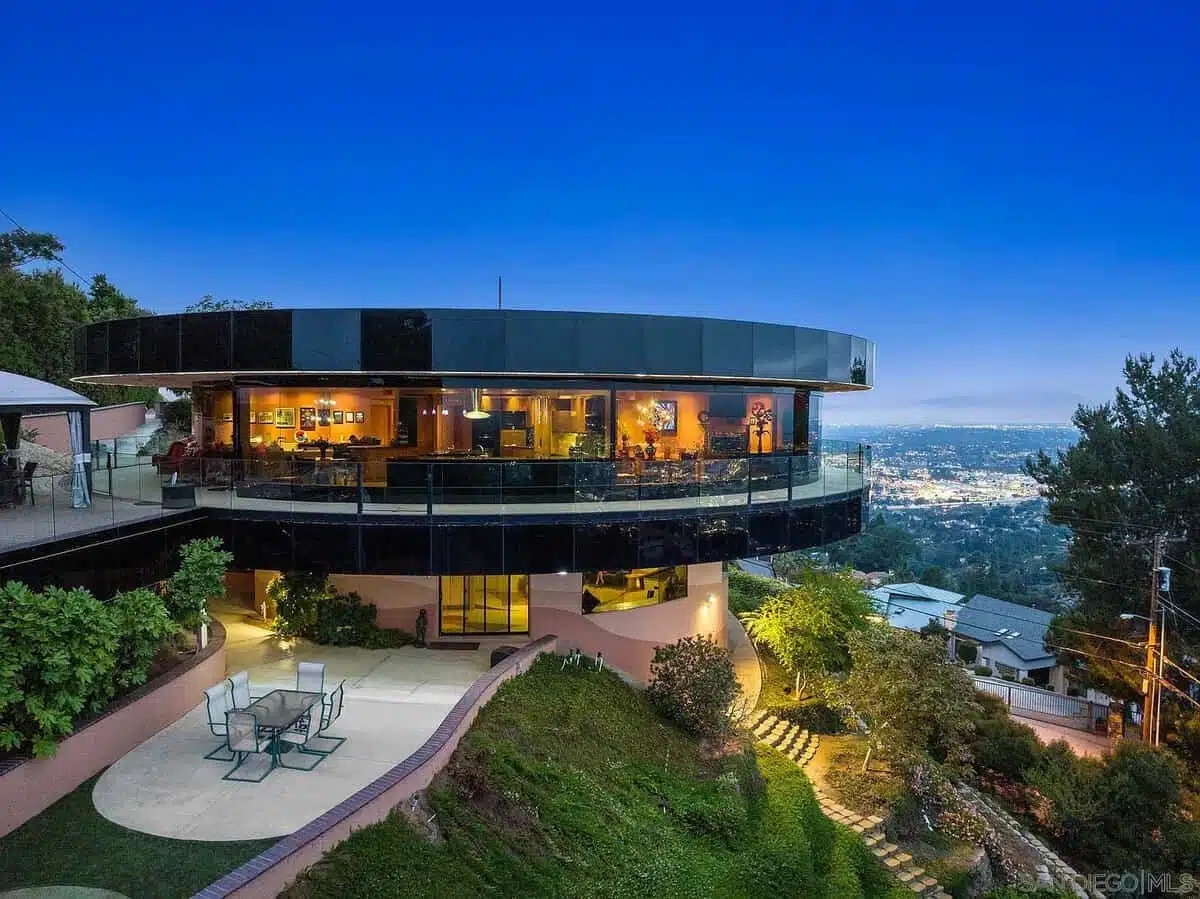 A la venta la exclusiva casa giratoria más conocida de California