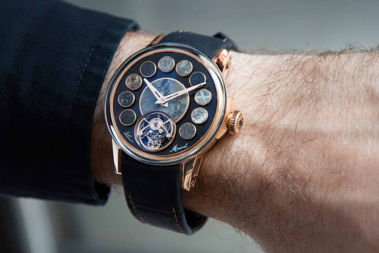 Este reloj tiene 12 meteoritos, un récord Guinness y un valor incalculable