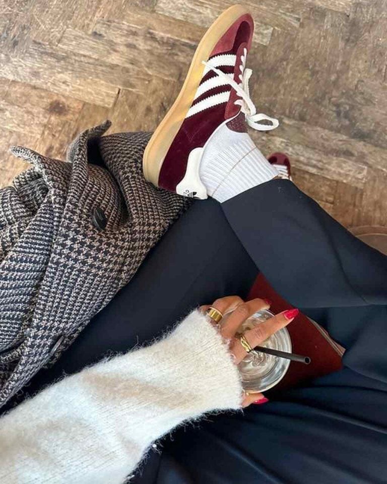 Looks con los que inspirarte para combinar las zapatillas Adidas Samba