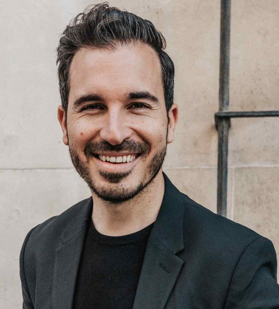 Javier Castillo: "Lloré escribiendo La grieta del silencio"