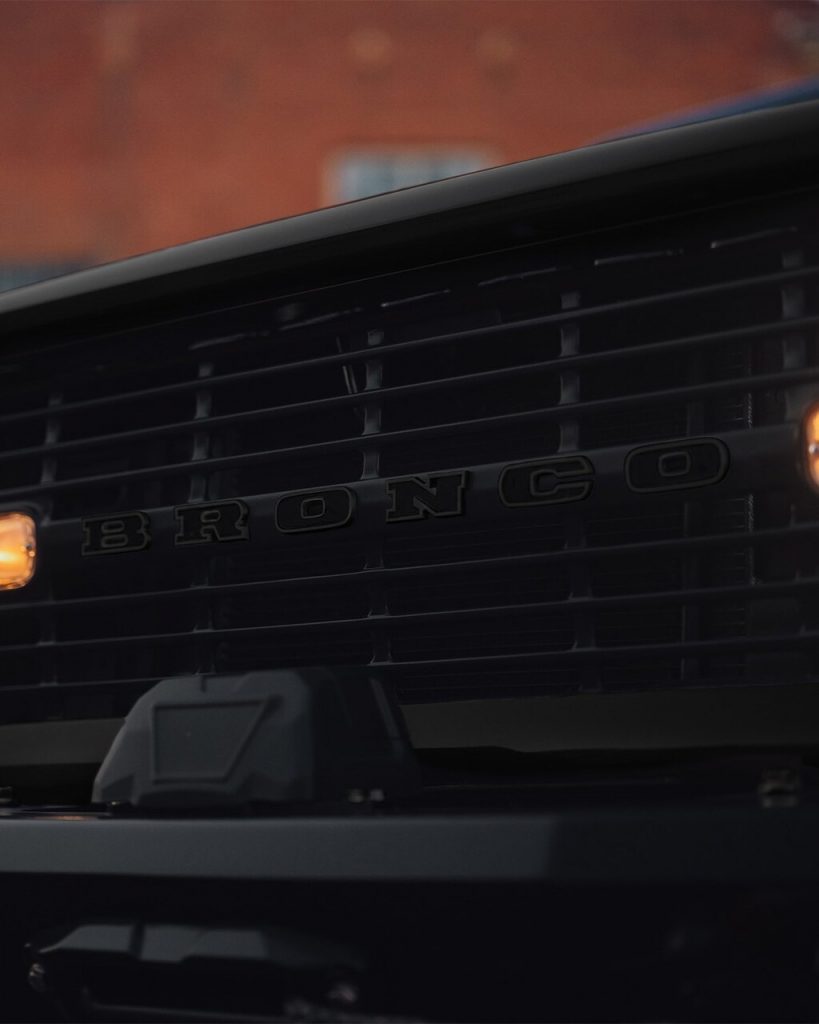 Este exclusivo Ford Bronco modernizado supera los 200.000