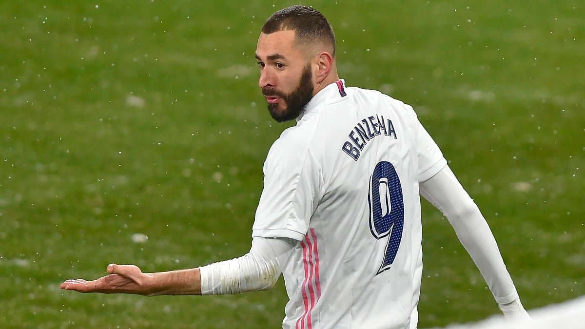 "Benzema desea volver al Lyon"