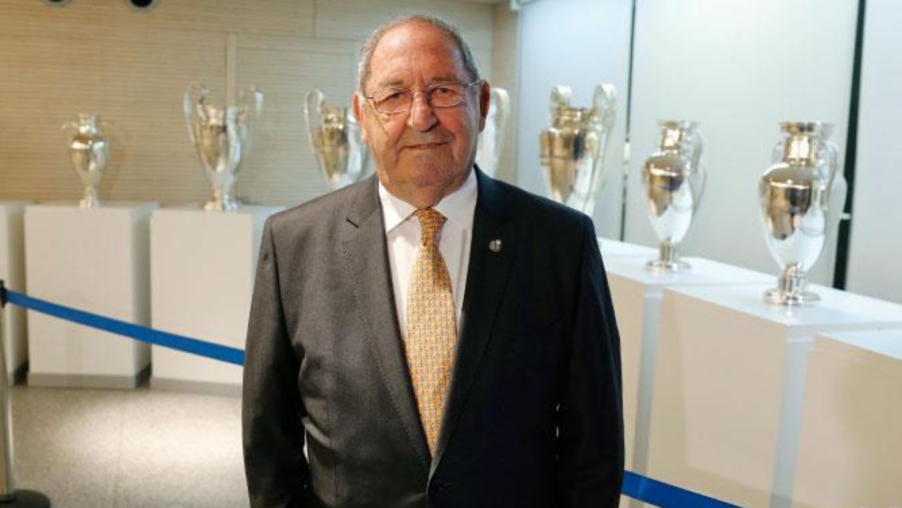 La capilla ardiente de Gento abrirá sus puertas en el palco de honor ...