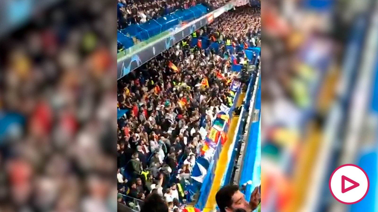 La afición del Real Madrid reclamó Gibraltar en Stamford Bridge