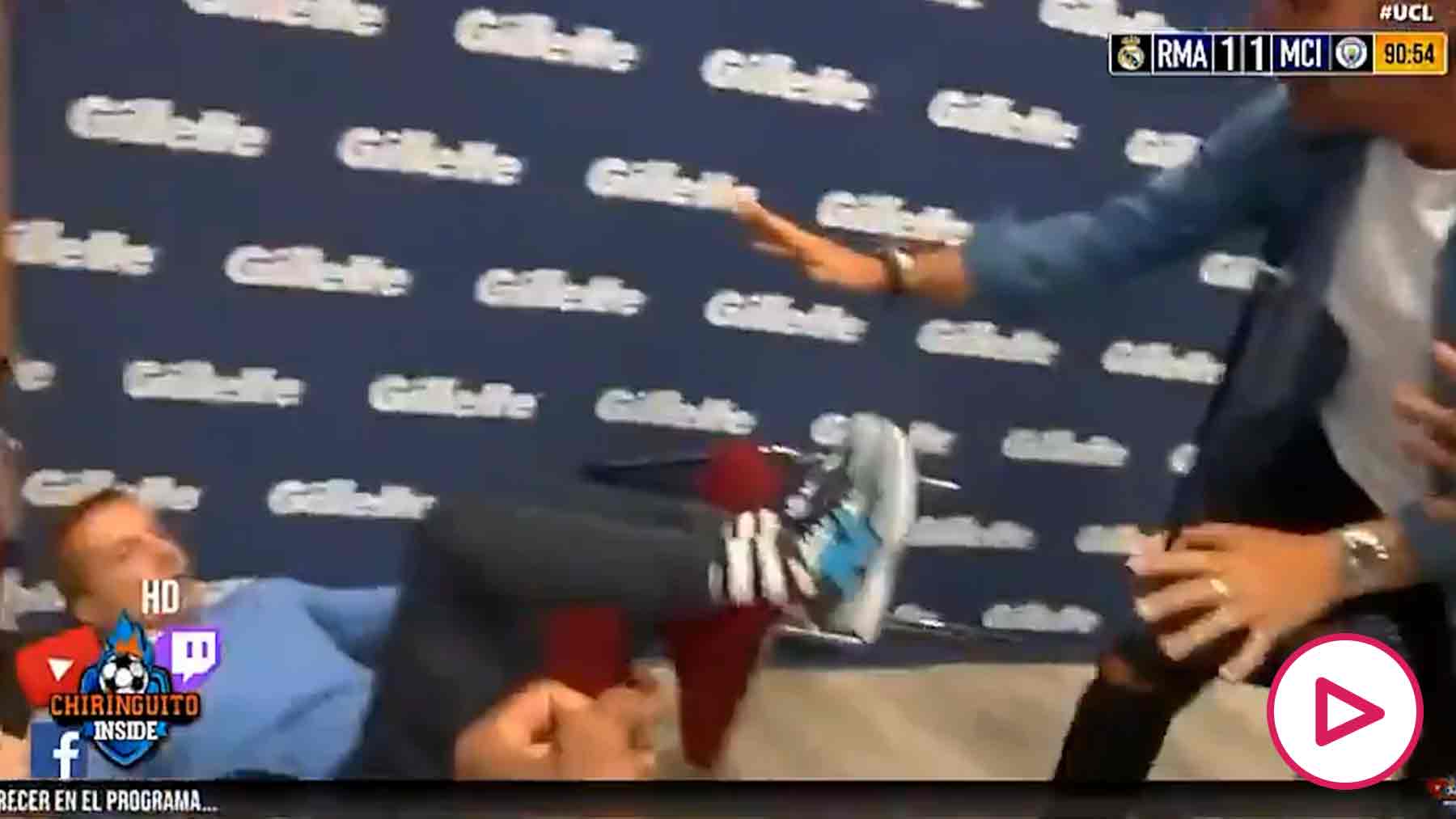 Balboa tira al suelo a Cristóbal Soria celebrando el gol del Real Madrid