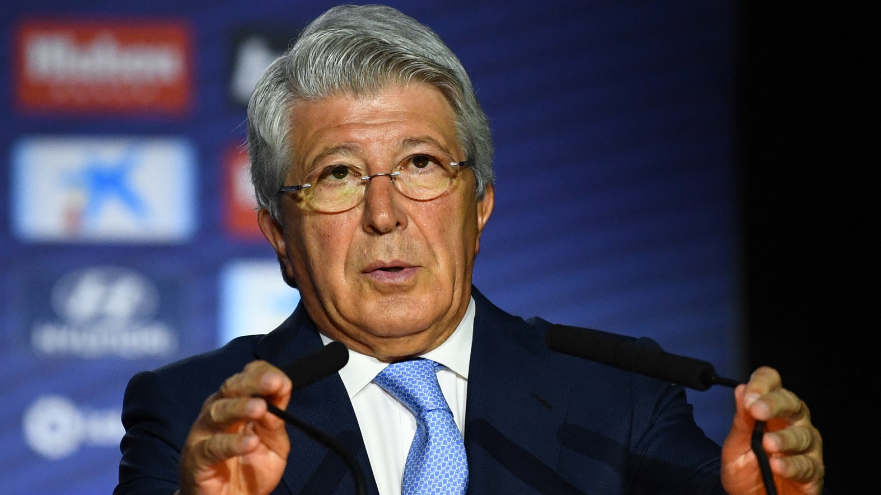 Enrique Cerezo culpa a la prensa del 'no pasillo' al Real Madrid: "Sin ...