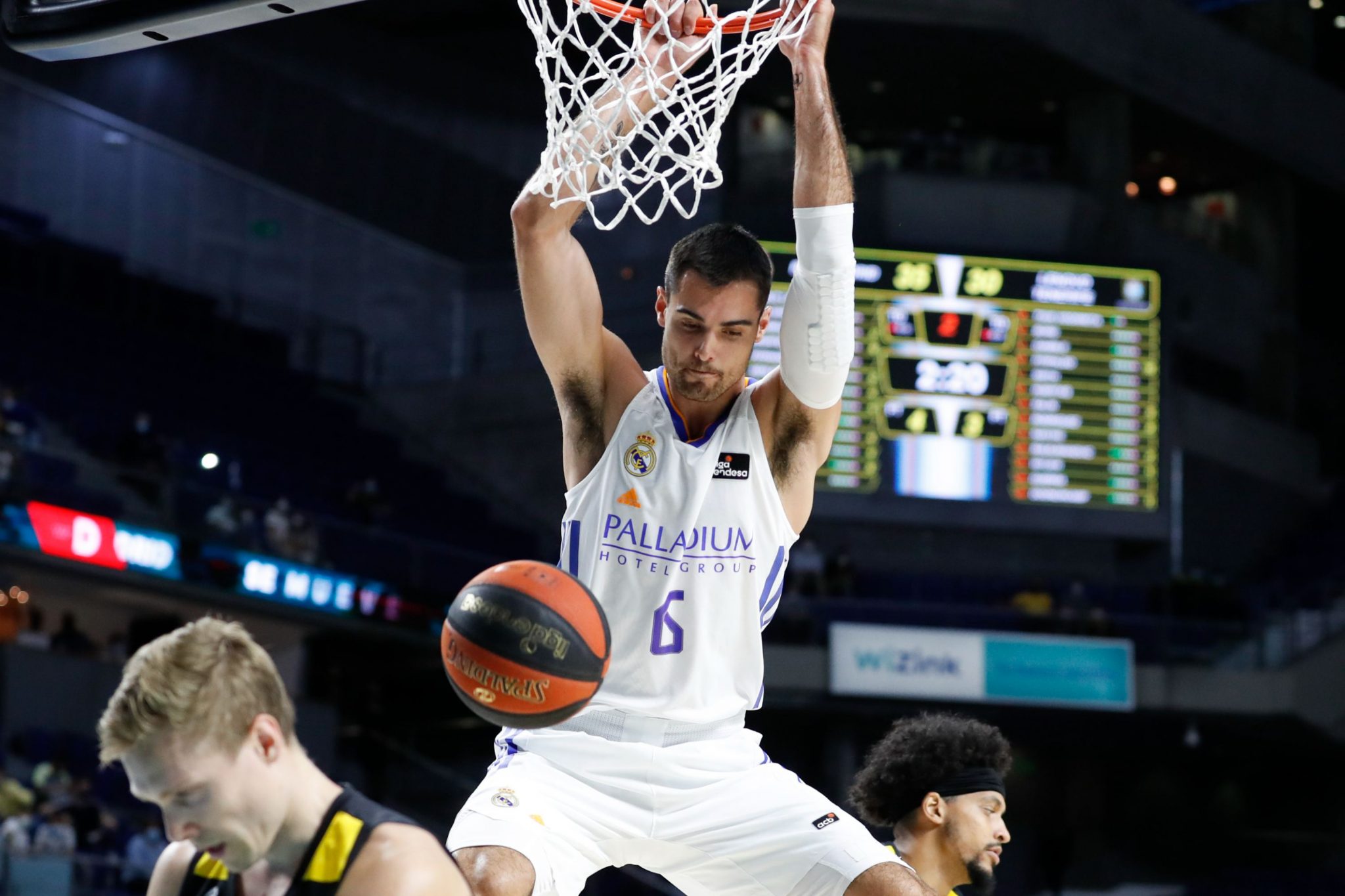 Alberto Abalde: "He soñado muchas veces con levantar la Undécima"