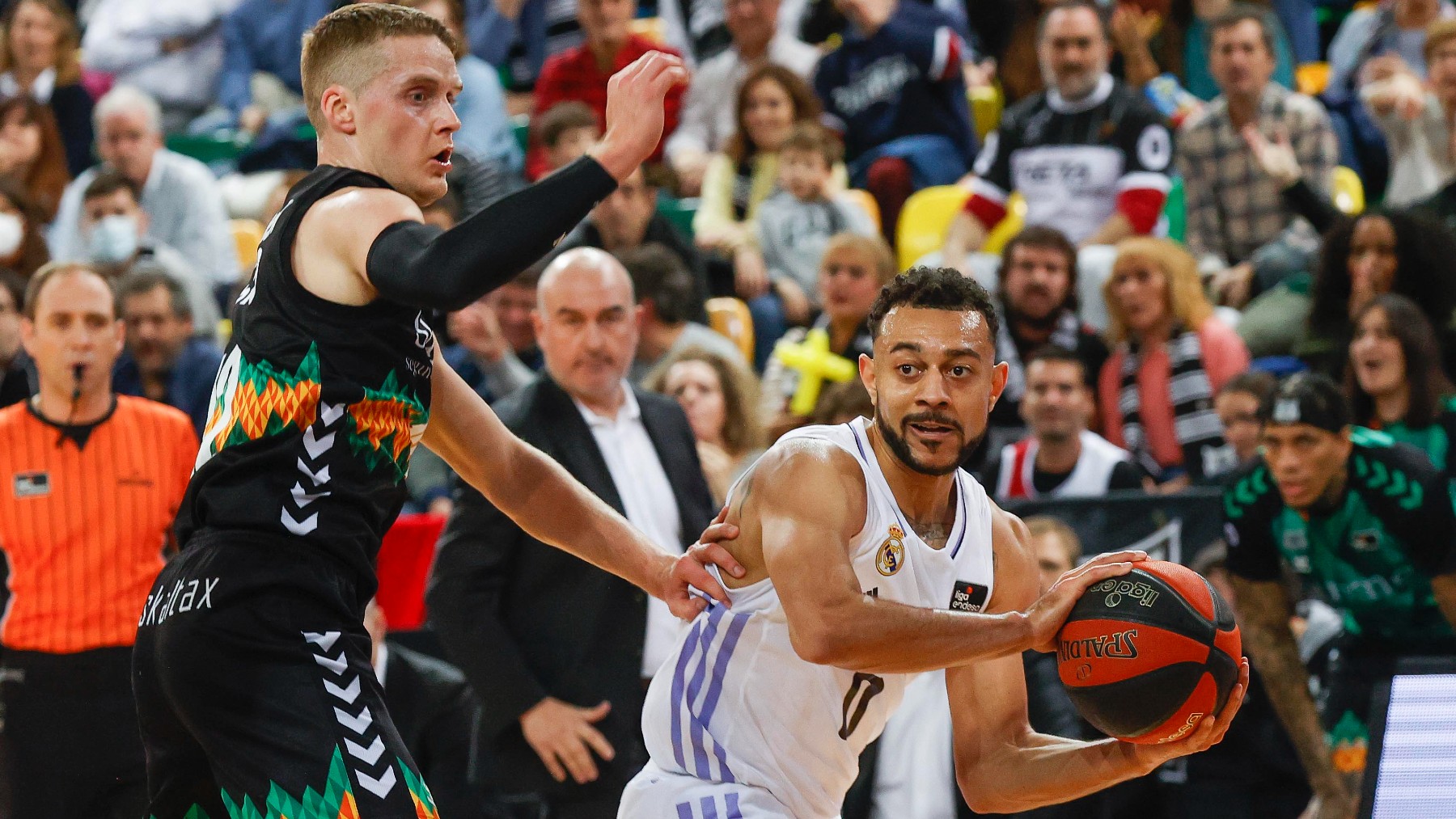 El Real Madrid sobrevive a Ludde Hakanson y se asegura el liderato ...