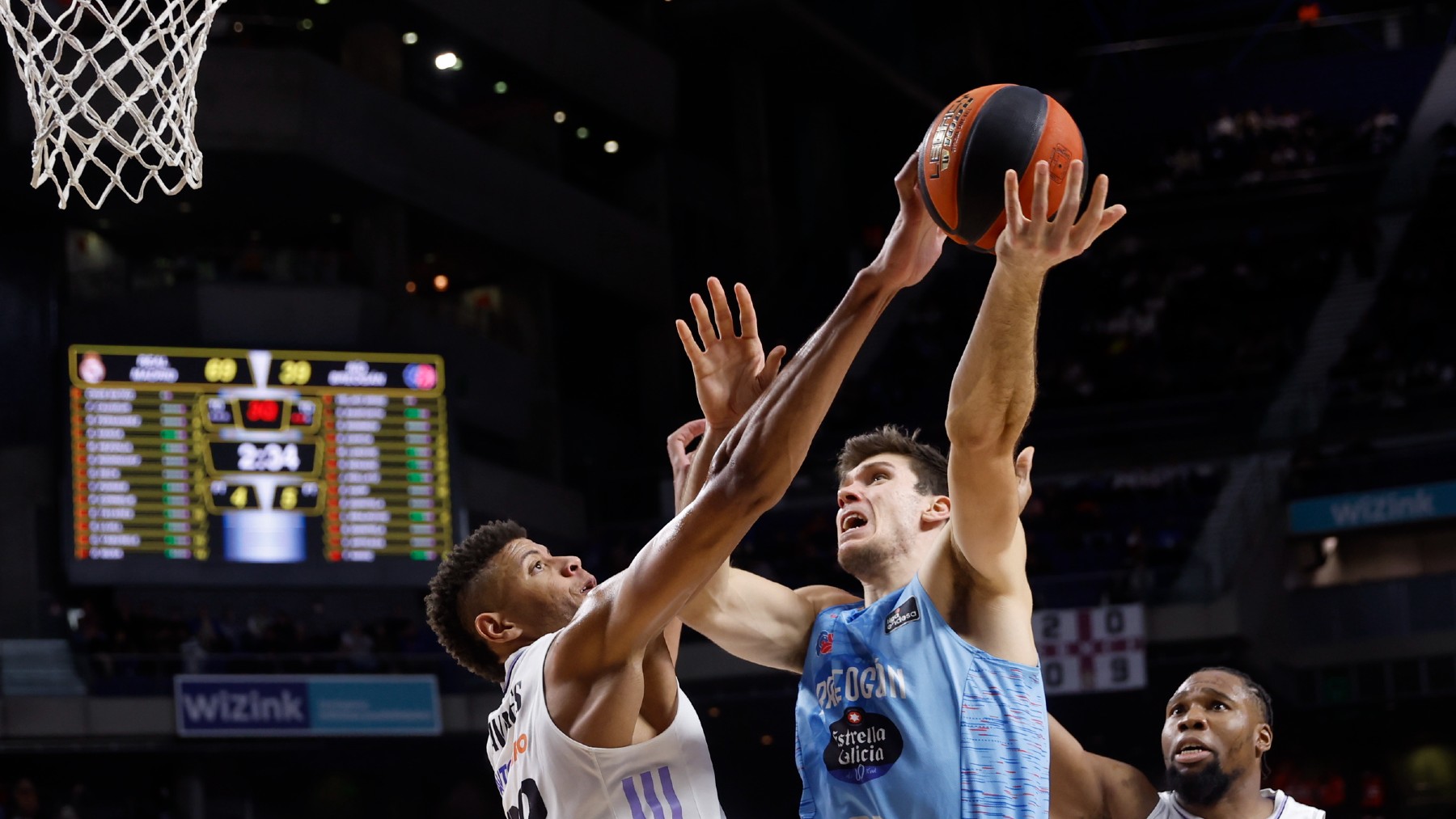 El Madrid arrasa a Breogán en dos cuartos