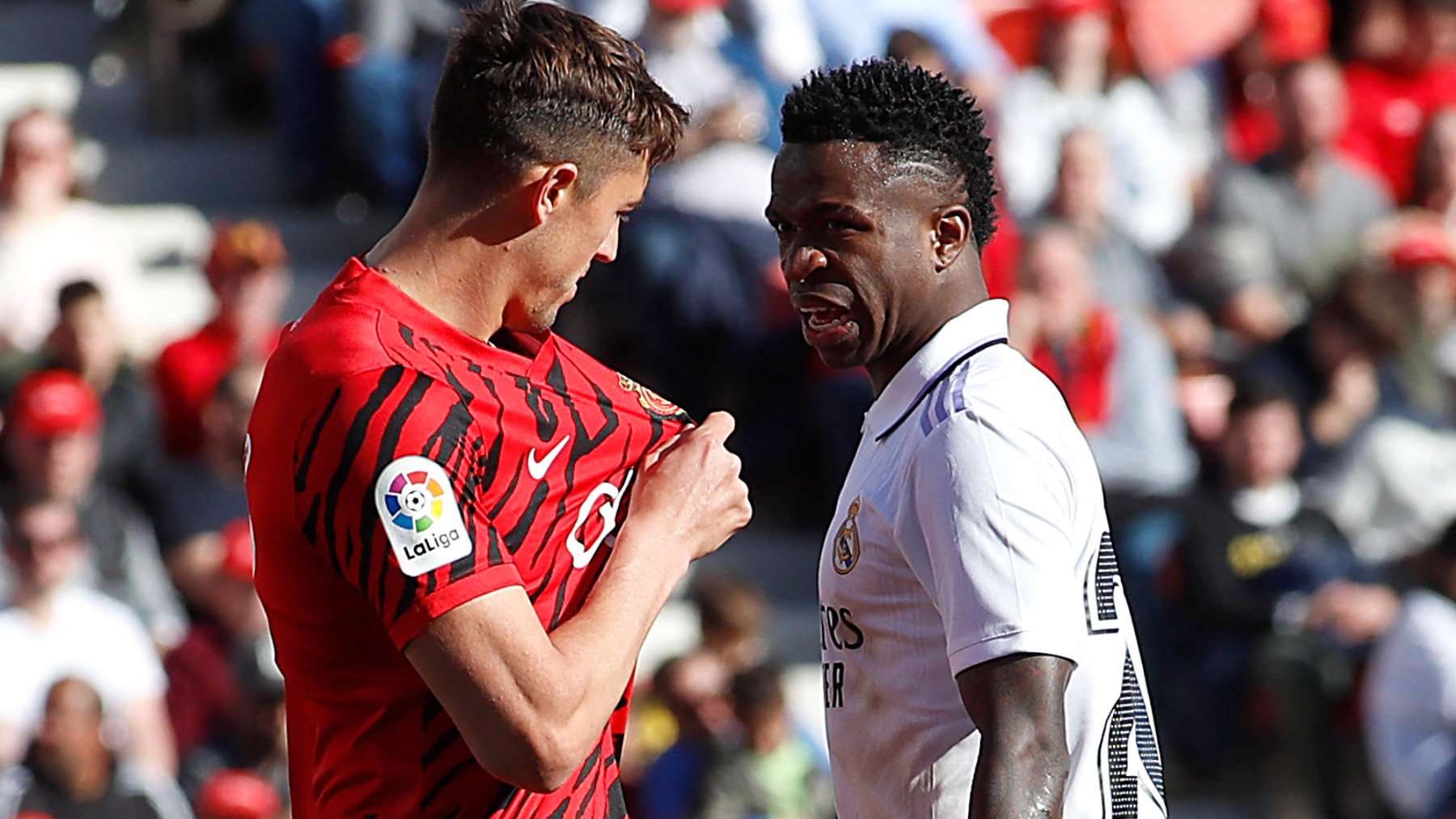 Raíllo provocó a Vinicius 'obligándole' a besar el escudo del Mallorca