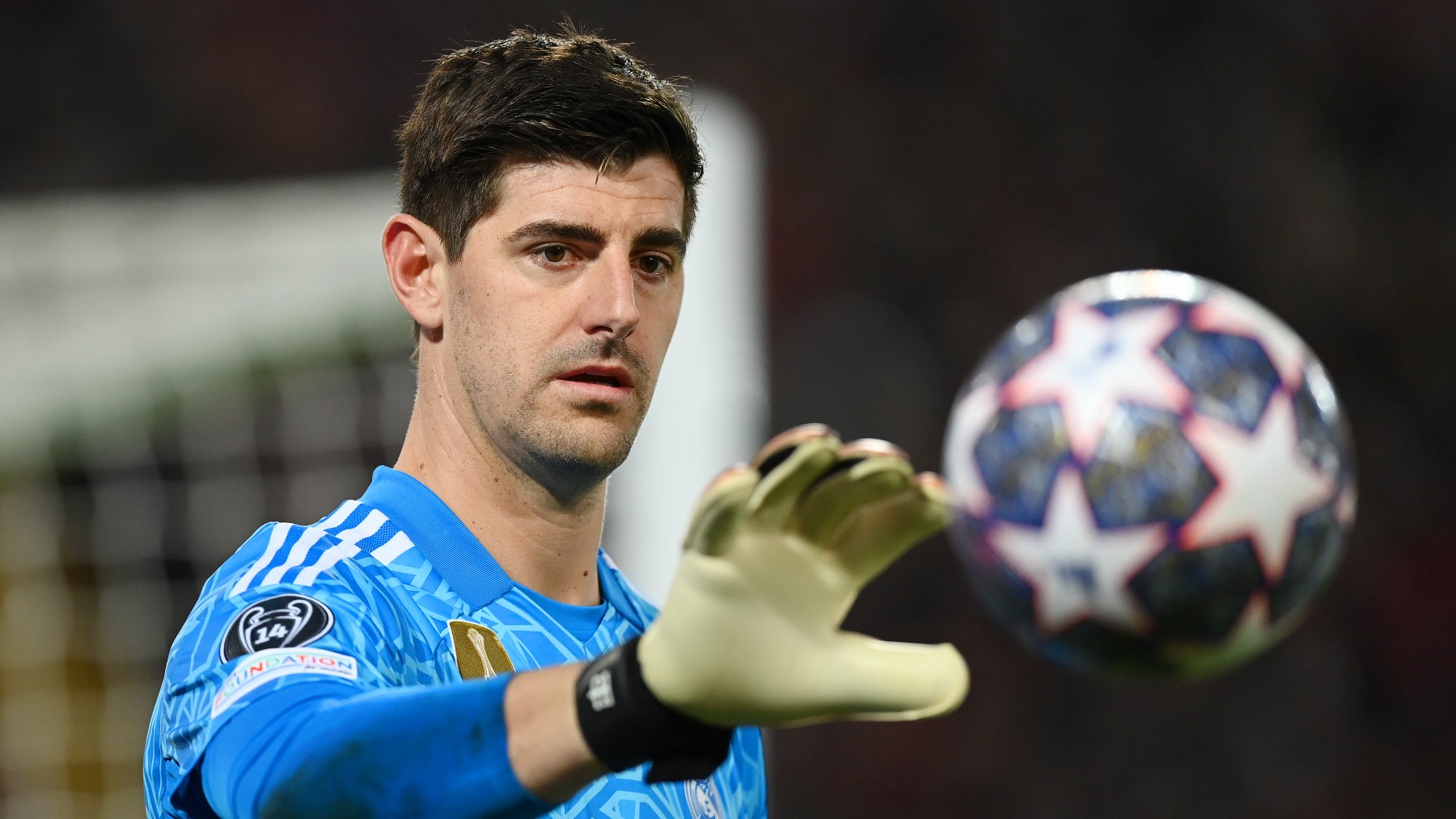 Courtois busca su segundo The Best convertido en un gigante bajo palos