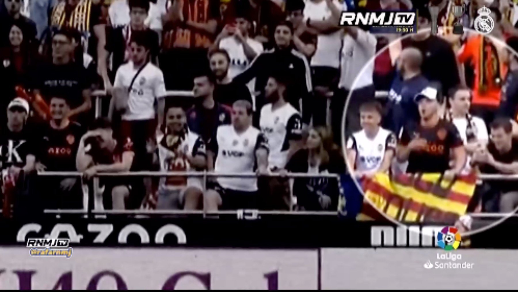 Descubren a un aficionado del Valencia que imitó la pose de un mono ...