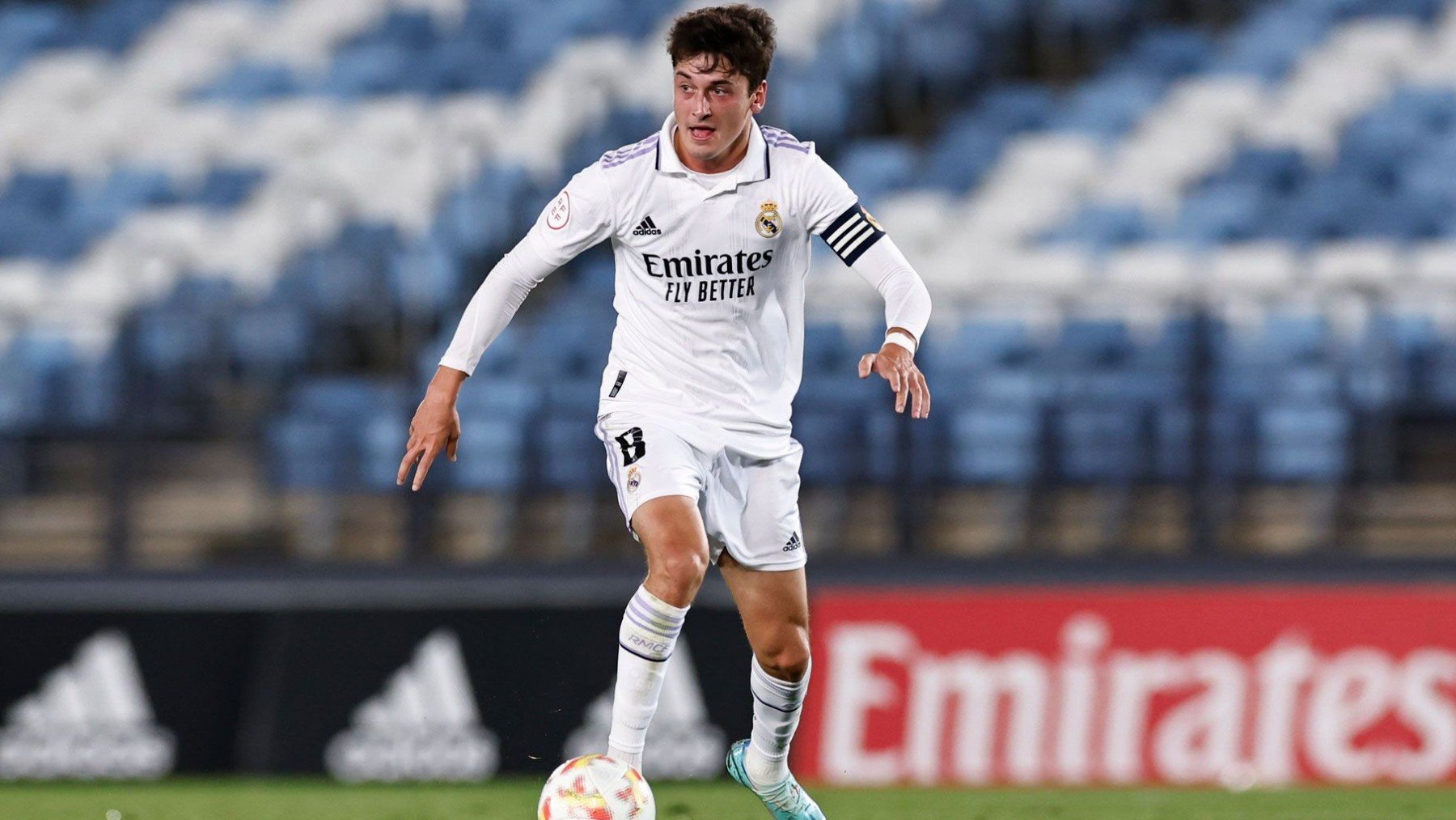 Resultado Real Madrid Castilla - Eldense en directo: resumen y goles ...