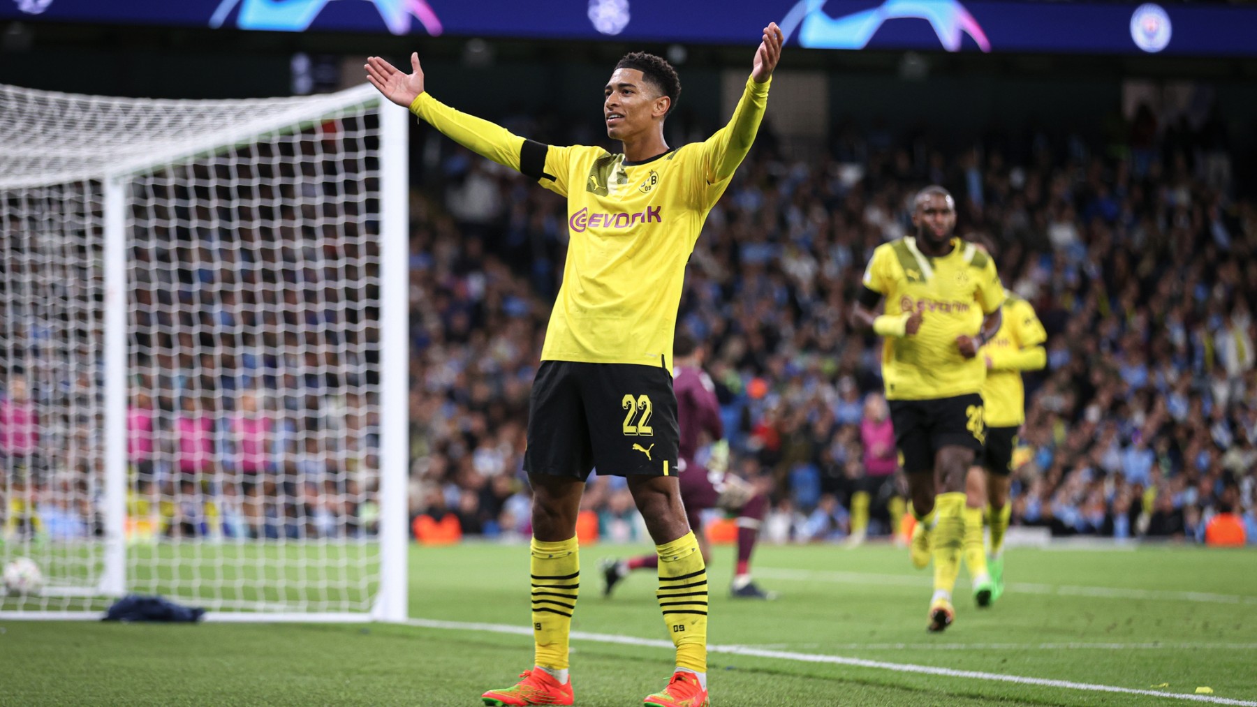 Bellingham ya sabe marcar en el Etihad