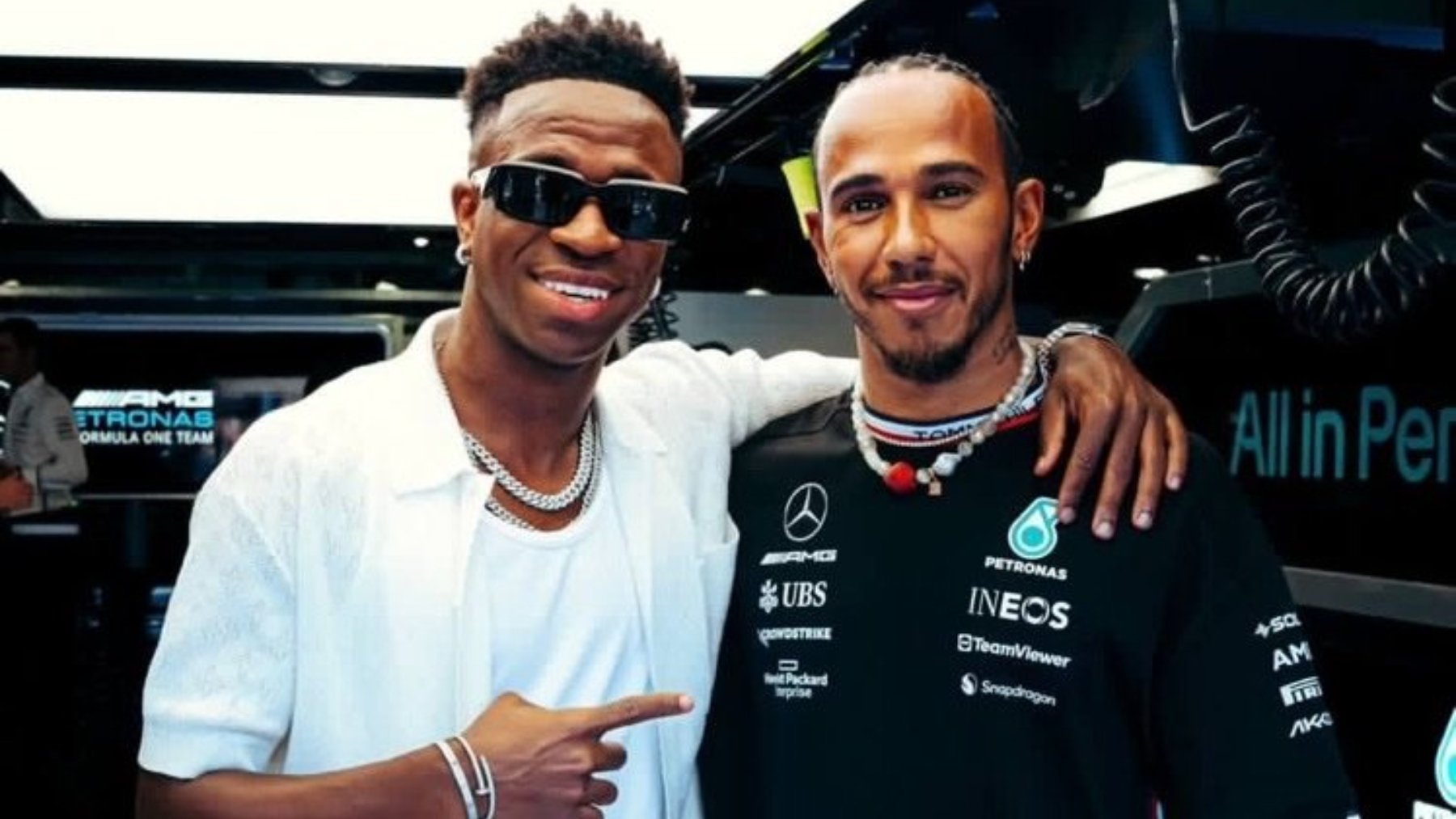Hasta Lewis Hamilton clama porque Vinicius no gane el Balón de Oro