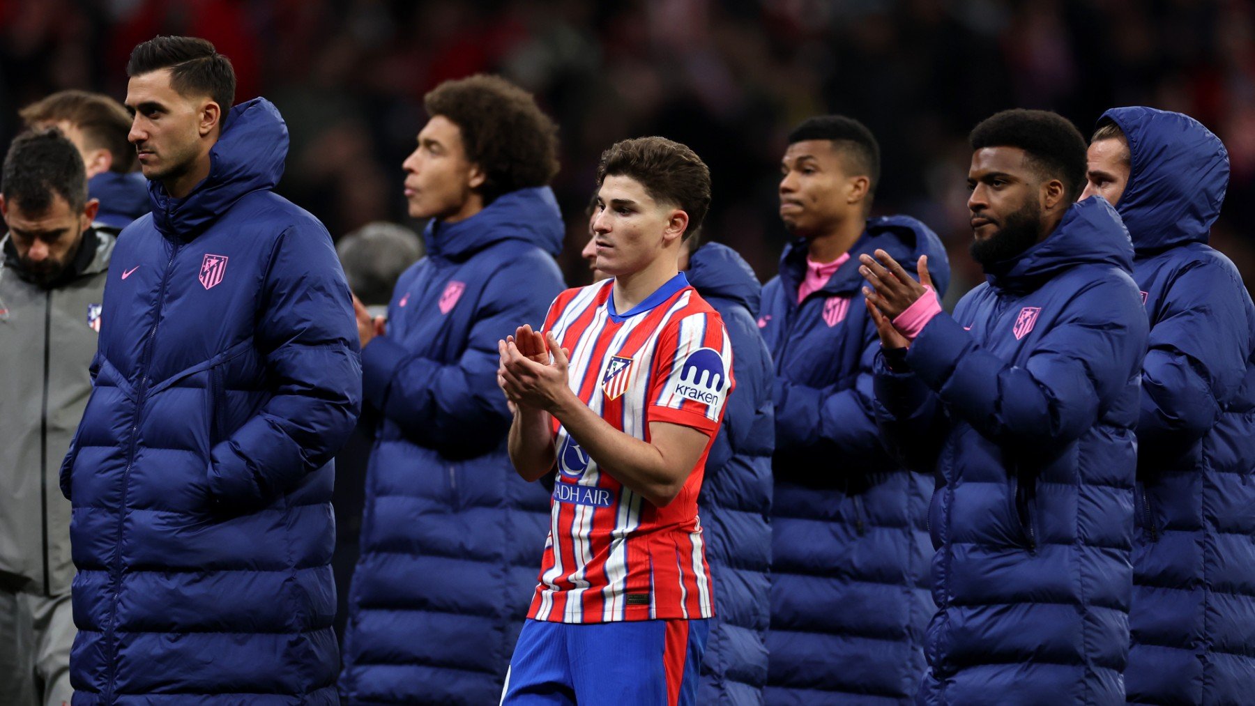 Lo que le dijo Julián Álvarez a sus compañeros nada más tirar el ...