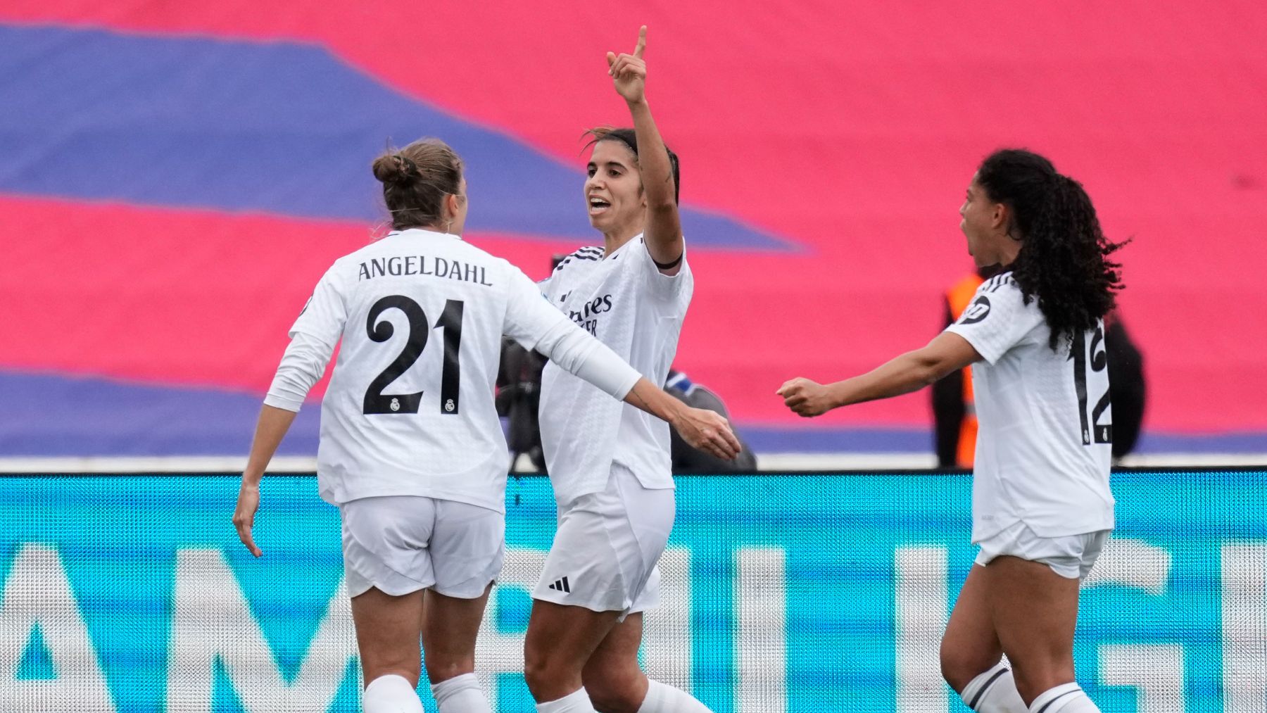 Alba Redondo: "Merecíamos esta victoria porque 18 derrotas han sido ...