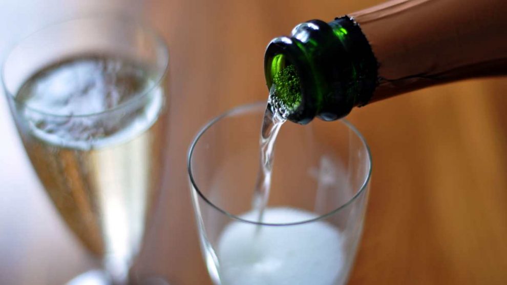 Trufas de chocolate y cava caseras: receta dulce fácil de preparar