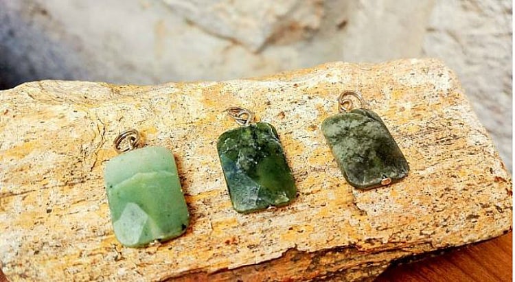 Cómo saber si una piedra es jade en 5 pasos