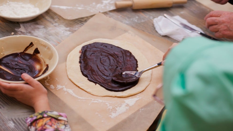 Receta de calzone de chocolate Nutella casero paso a paso