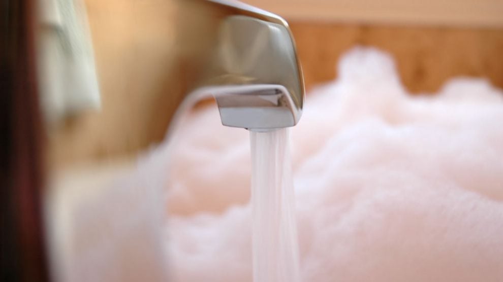 Cómo preparar un baño de espuma