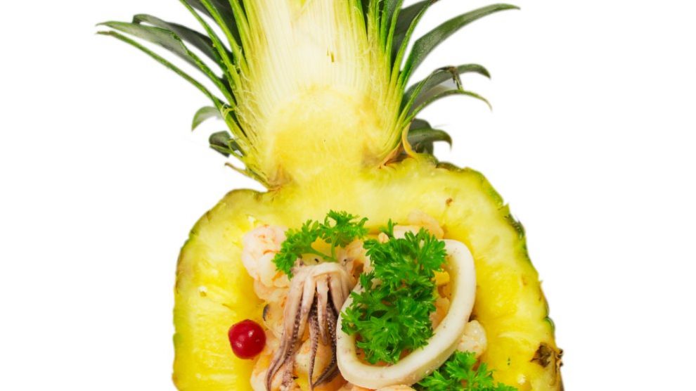Receta de Cóctel de marisco con piña fresco y fácil de preparar