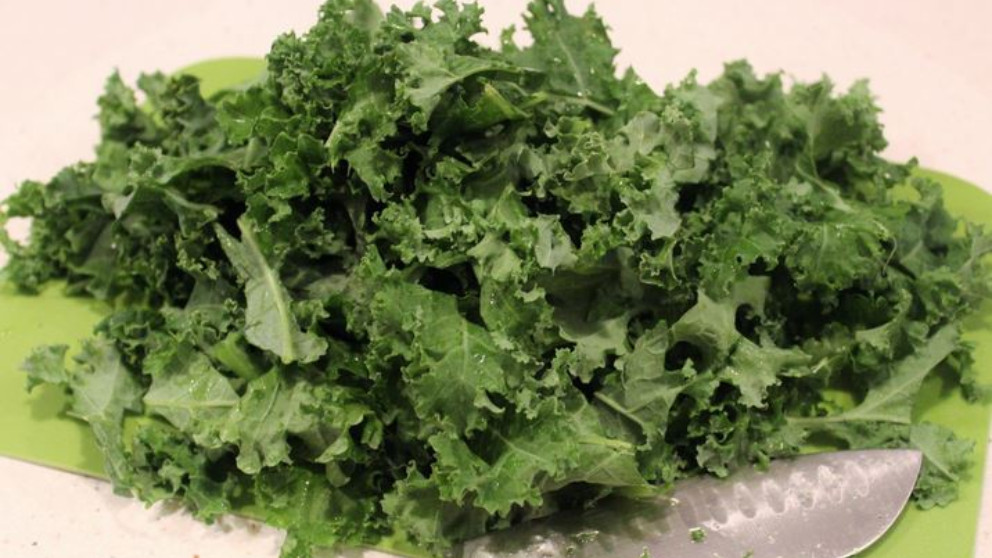 Receta de col kale con salmón