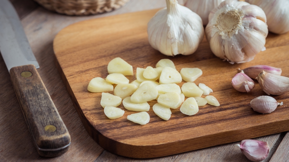 Receta de chips de ajo al horno