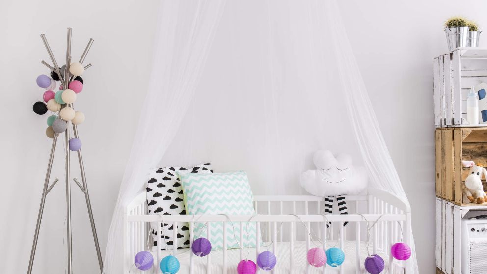 Cómo hacer un dosel para cuna