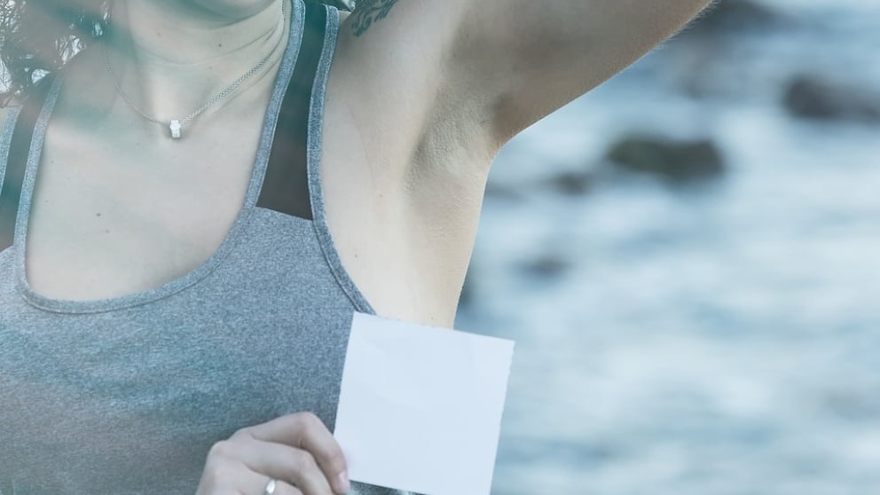 ¿Por qué tenemos pelos en las axilas?