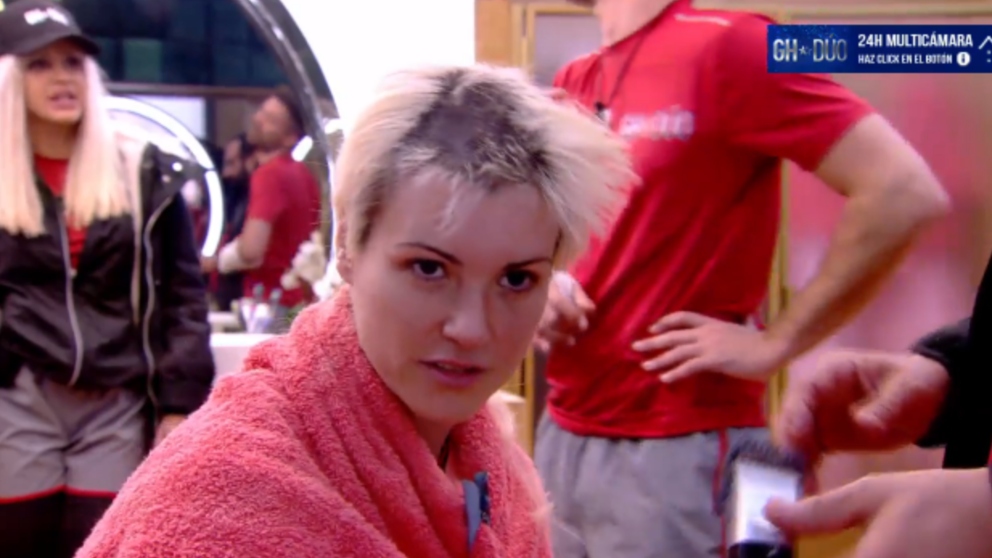 GH DÚO: María Jesús desatada se rapa la cabeza otra vez