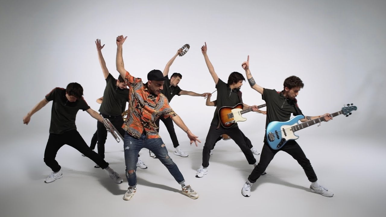 Nil Moliner y ‘Mi Religión’, el single con el que ha marcado la diferencia