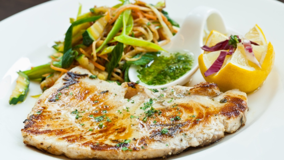 Receta de pez espada con salsa de espárragos