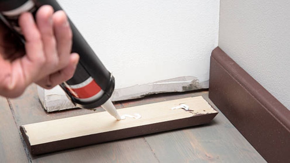 Cómo colocar un zócalo de PVC paso a paso y de forma fácil