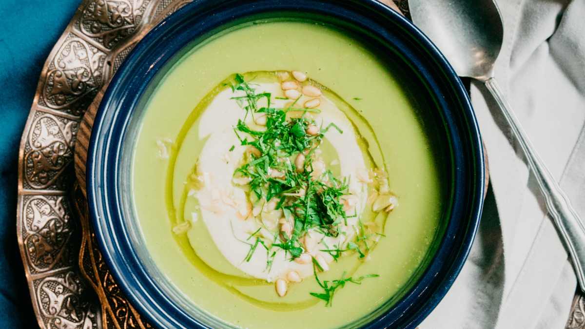 Las 3 recetas de cremas frías más sanas y simples de preparar