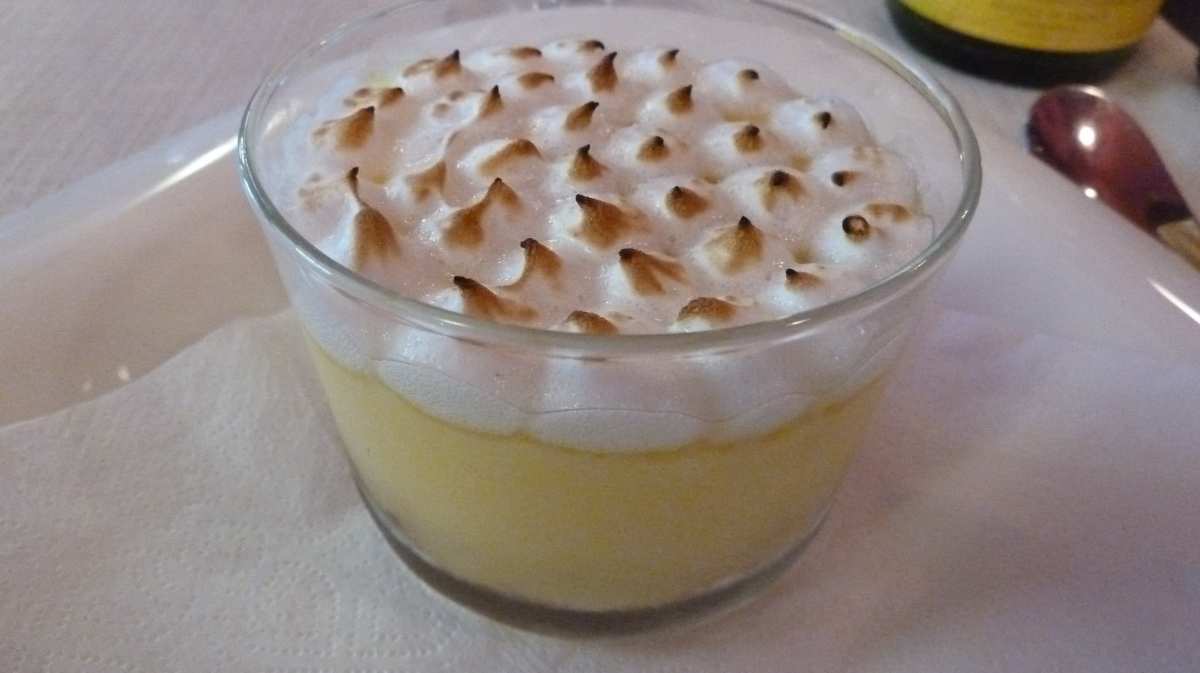 Natillas con merengue: postre delicioso