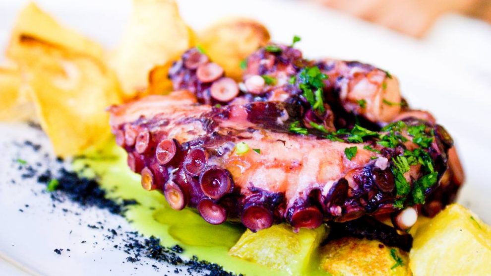 Receta de Pulpo asado con salsa suave de vino