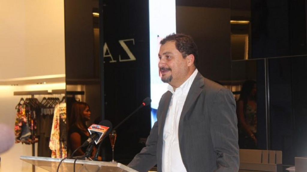 Gobierno España compró bonos basura Venezuela a través de Plus Ultra