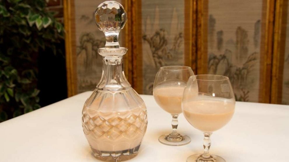 Receta casera de crema con ron