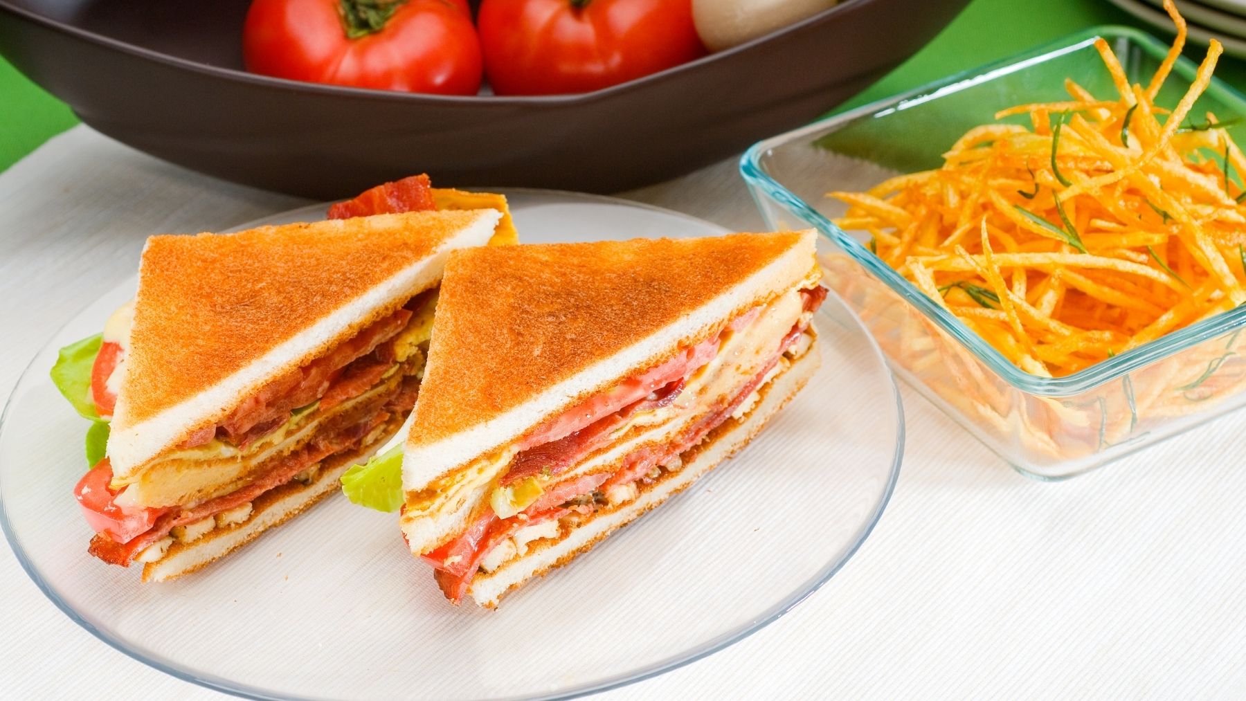 Sandwich Club, preparamos la receta original de este delicioso sandwich